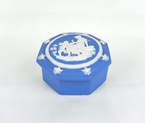Octagonal Blue Wedgwood-Style Jewellery Box | Wedgwoo… - Gem