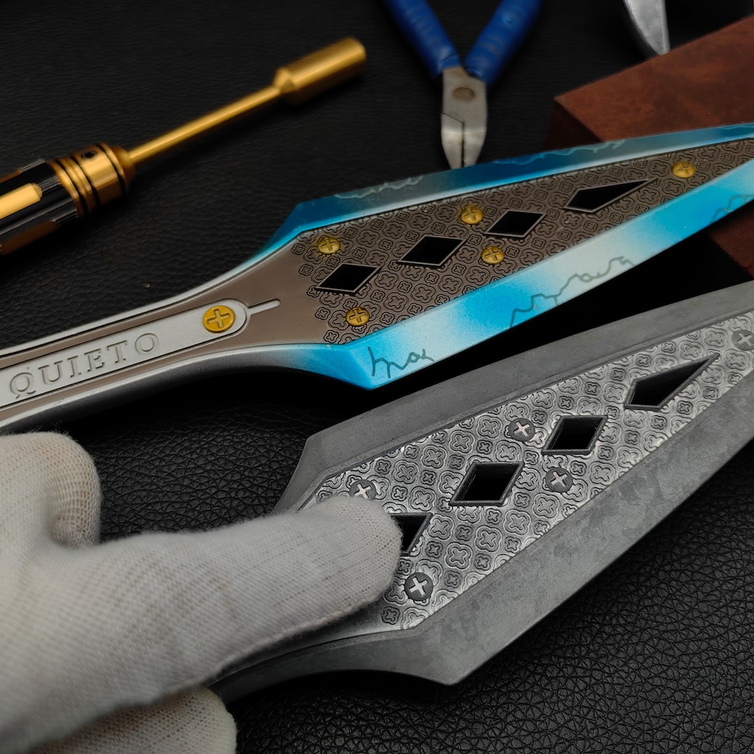 Handmade Blue Wraith Heirloom Metal Wraith Kunai Heirloom Collection ...