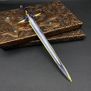 Final Fantasy Bahamut Ultima Sword Miniature Tiny Metal Bahamut Astral ...