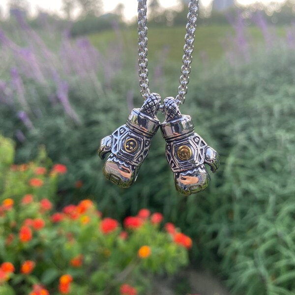 Apex Legends Necklace - Etsy