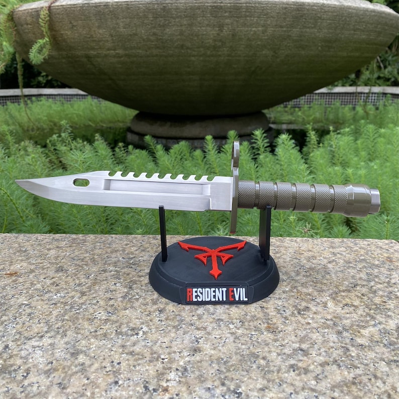 3 Re4 Leon Classical Knife IRL Metal Replica Leon Scott Kennedy M9 ...