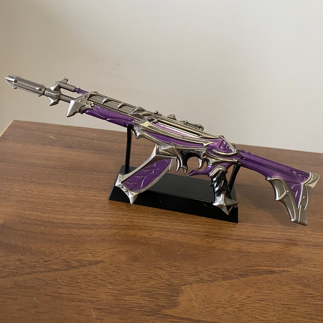 Metal Tiny Purple Reaver Vandal Metal Reaver Vandal Gun Charm ...