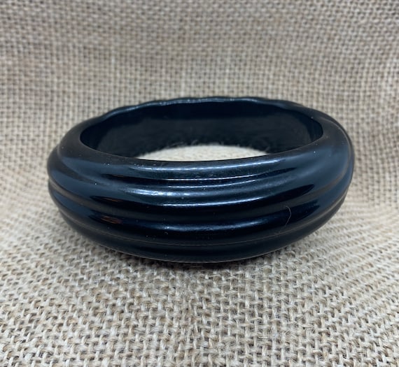 Vintage Black Bakelite Bangle, Chunky Bangle, Black B… - Gem