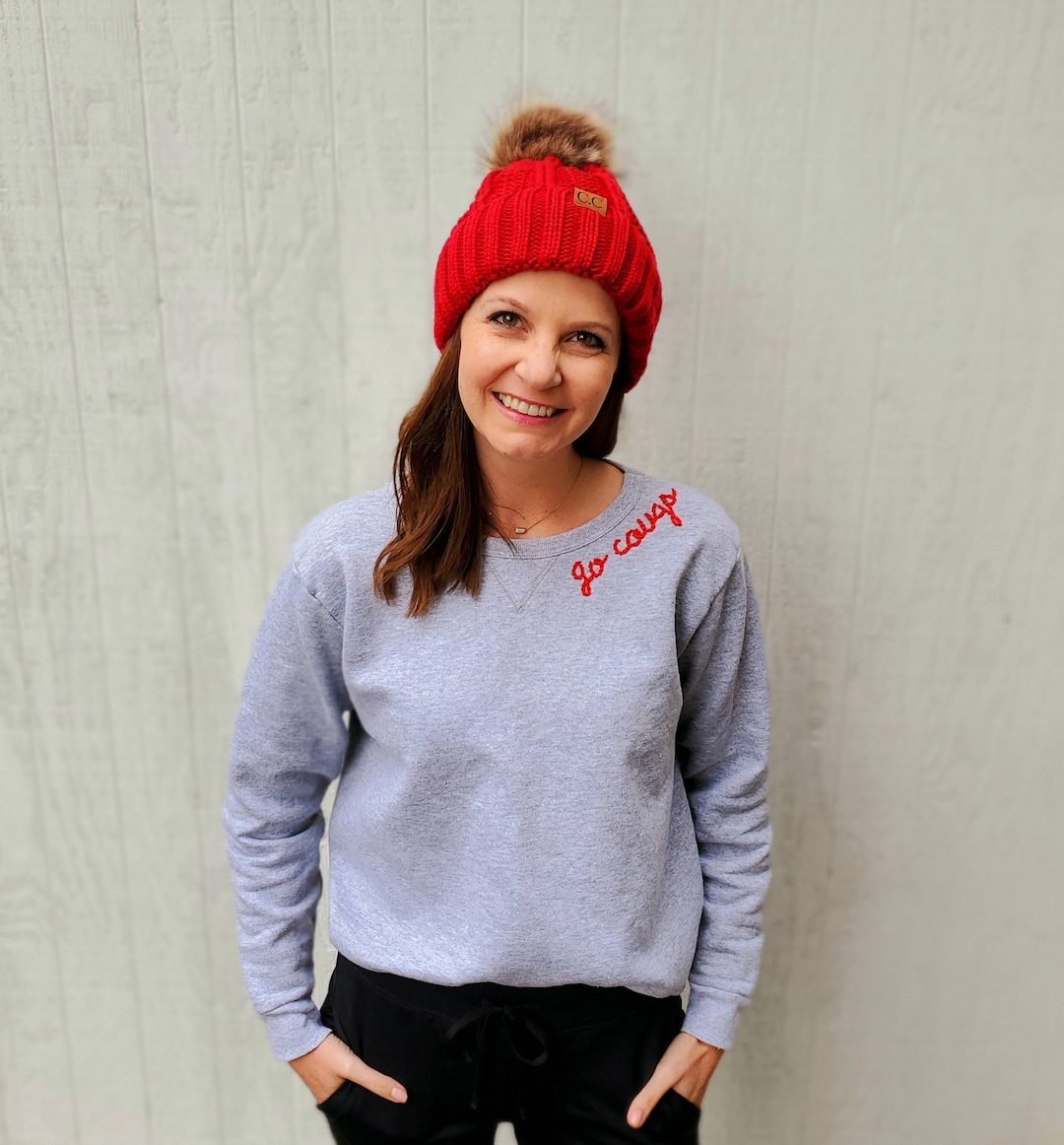 Custom Text Hand Embroidered Sweatshirt -- Collar - Etsy