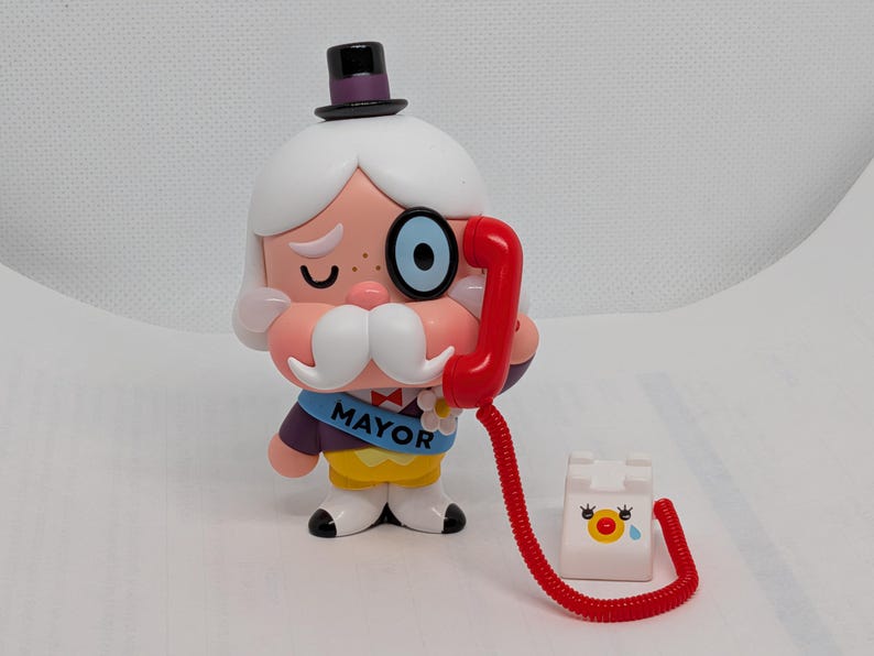 Pop Mart CRYBABY X Powerpuff Girls – the Mayor Figure W/ Phone ...
