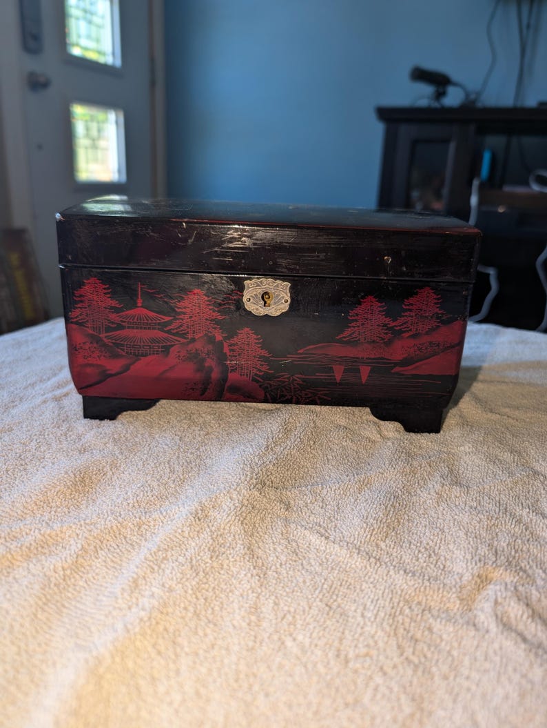 Vintage Japanese Lacquer Music Box - Etsy