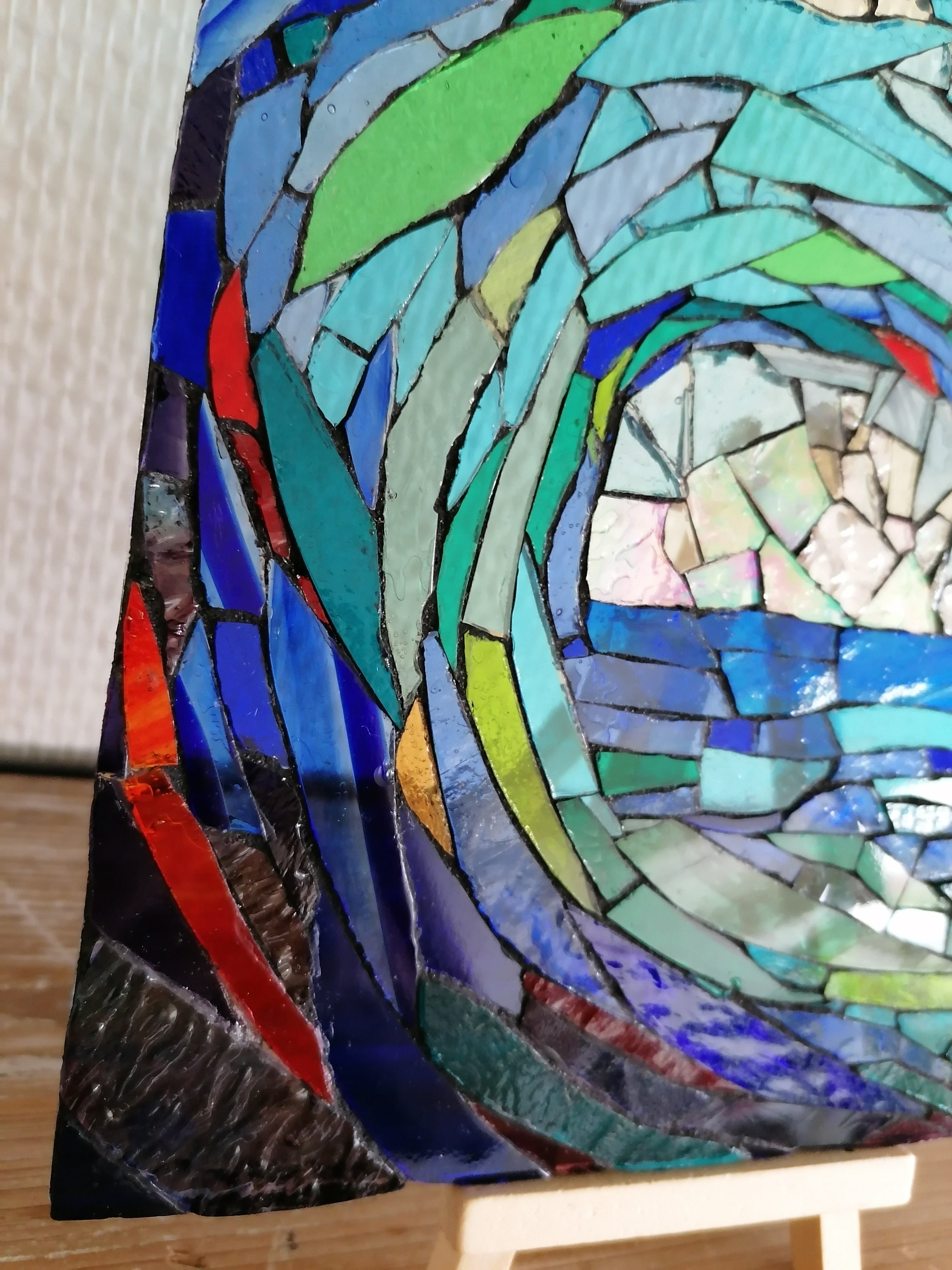 Multicolor Transparent Wave Mosaic Board to Display on the Mosaic Easel ...