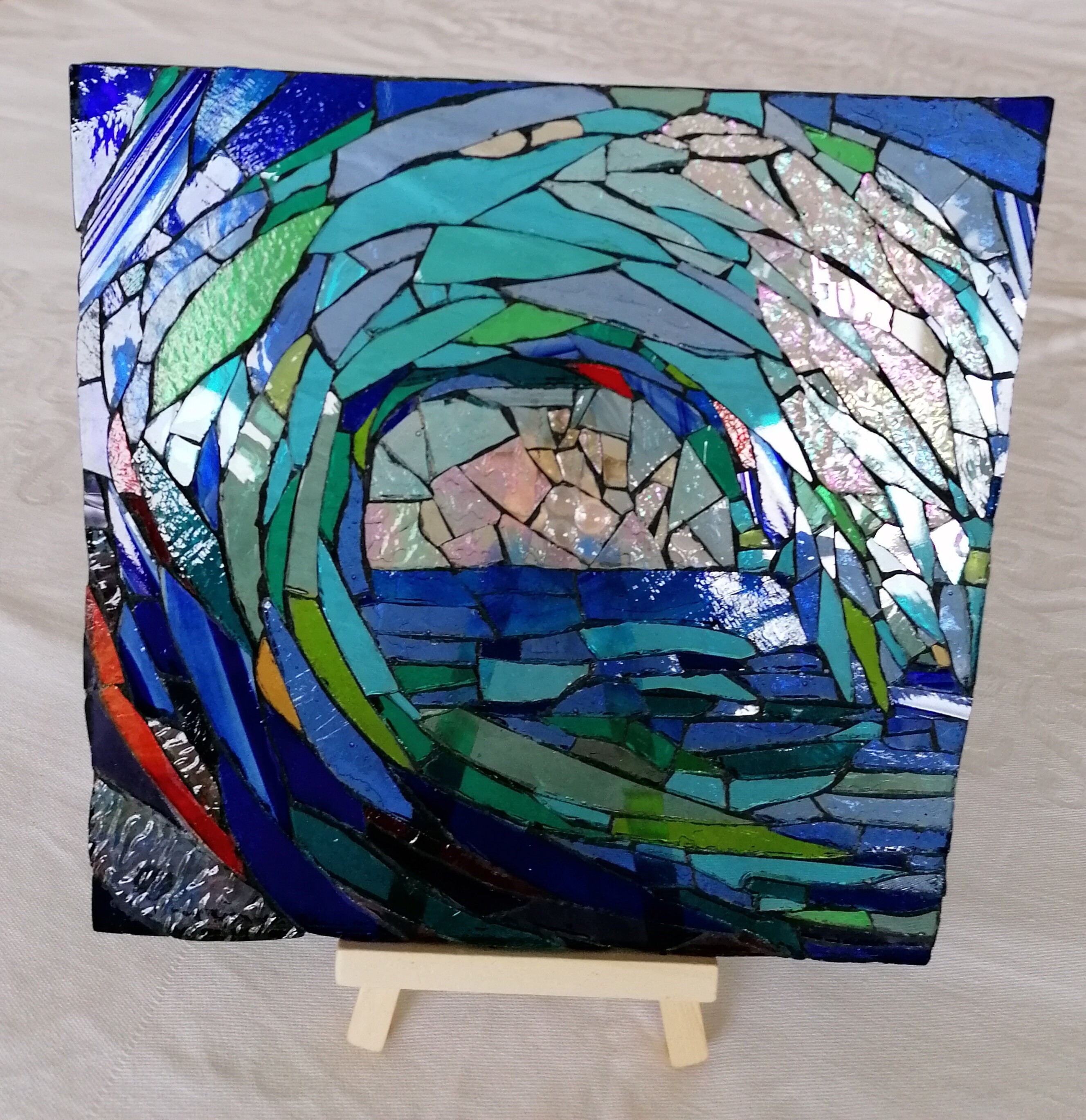 Multicolor Transparent Wave Mosaic Board to Display on the Mosaic Easel ...
