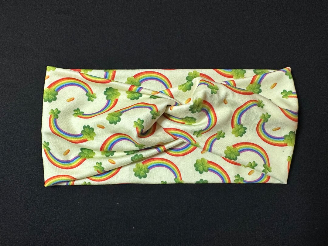 Clover and Rainbows - Etsy