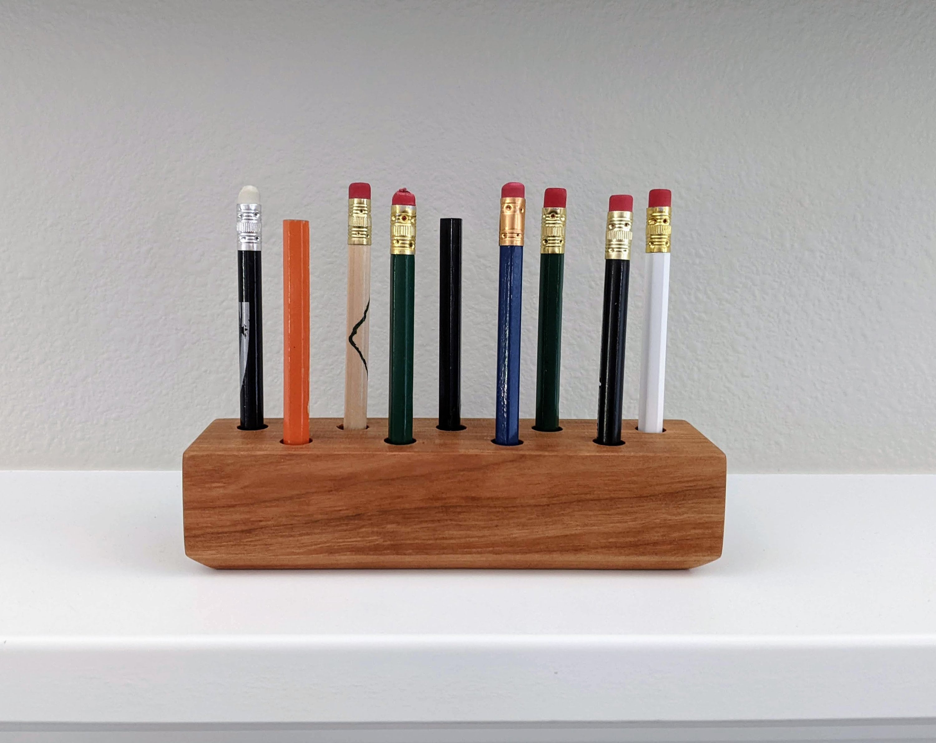 Golf Pencil Display | Showcase Your Favorite Courses- 9 or 18 Options ...