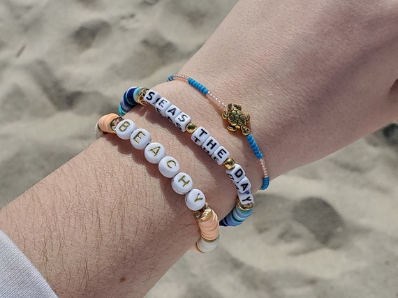 Cute beach jewelry store