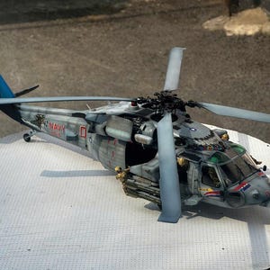 Pre-order, MH-60S Knighthawk With 6 Figures, Scale 1/35 Built and ...