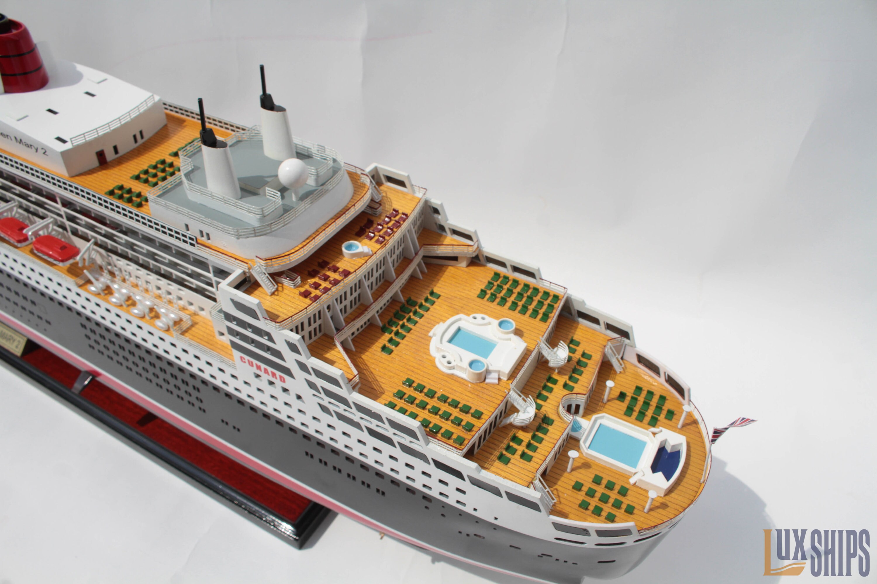 RMS Queen Mary 2 Ship Model 100cm RMS Queen Mary 2 Wooden Ship Model ...