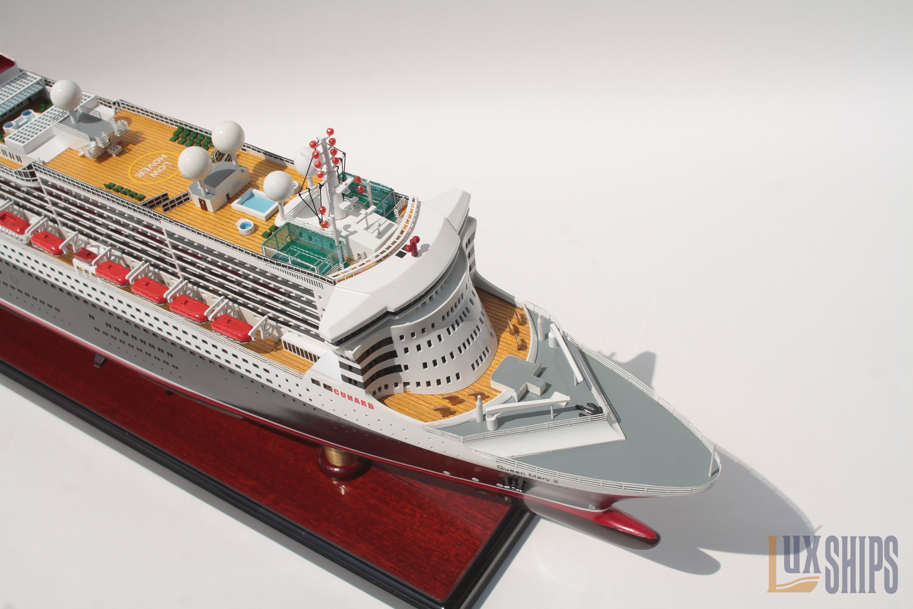 RMS Queen Mary 2 Ship Model 70cm - RMS Queen Mary 2 Wooden Ship Model ...