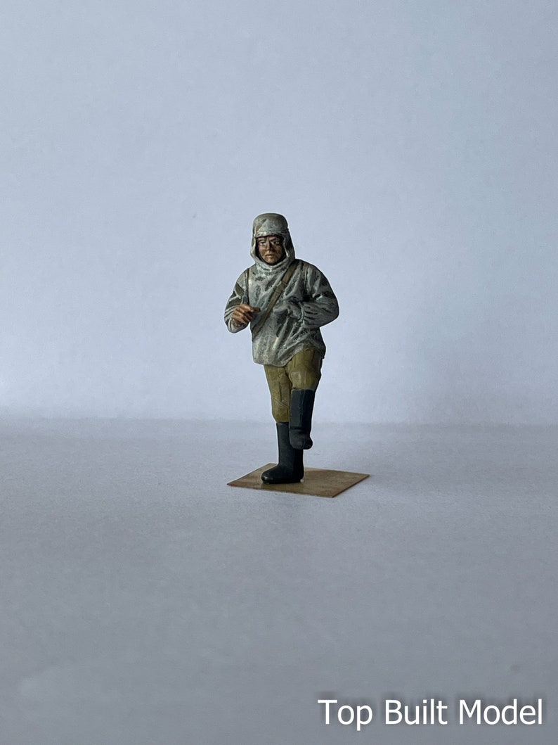 1/35 Scale Soviet Soldier Resin Figurine Authentic Historical ...