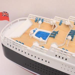 QUEEN ELIZABETH 2 Model Ship 40" (100cm) - Etsy