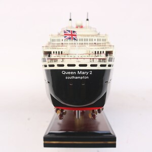 RMS Queen Mary 2 Ship Model 86cm - RMS Queen Mary 2 Wooden Ship Model ...