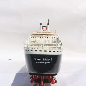 RMS Queen Mary 2 Ship Model 102cm (40") - Wooden Ship Model is for Sale ...