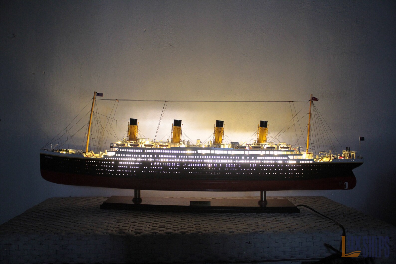 RMS Titanic Ship Model 40 With Lights RMS Titanic Model Ship - Etsy