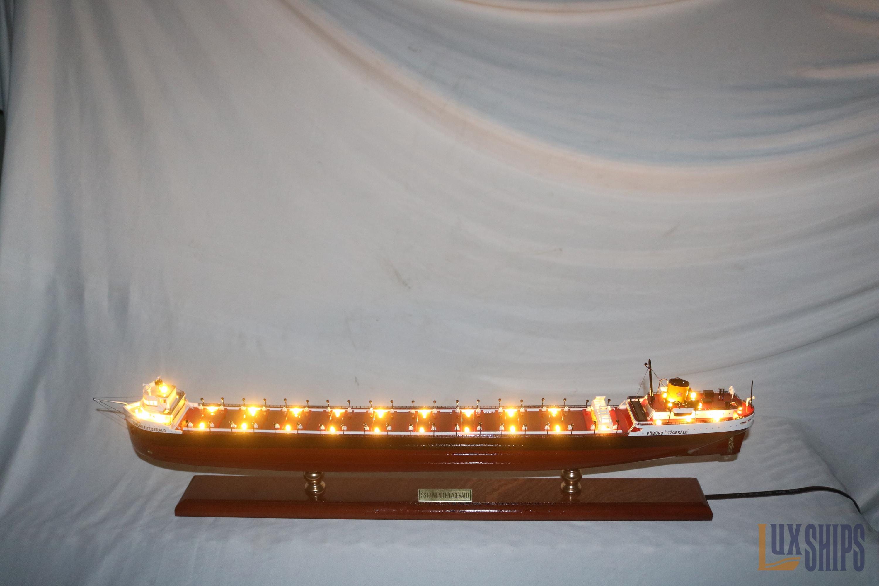 SS Edmund Fitzgerald Model - Exclusive LED Version | Glowing Great ...