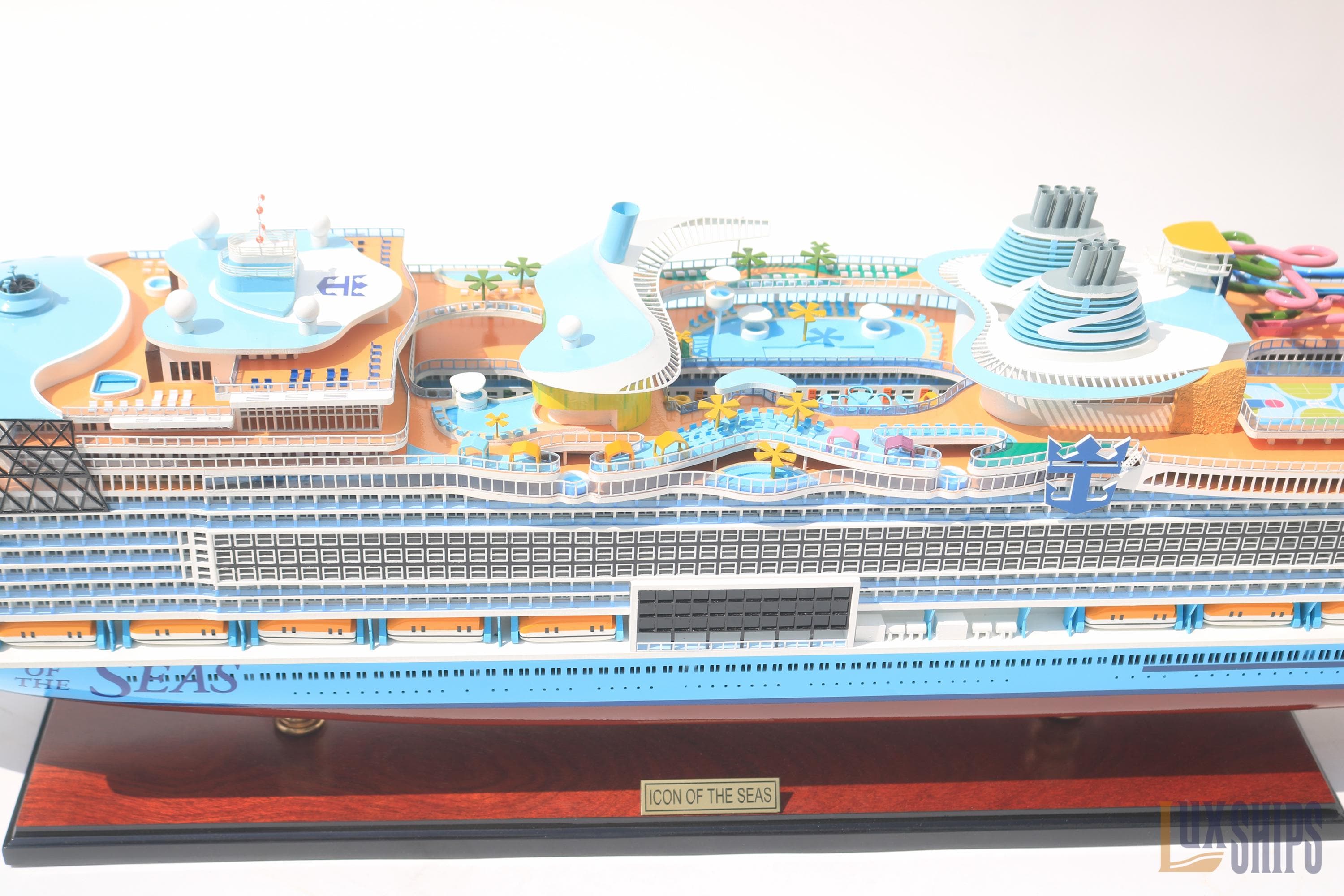 Icon of the Seas Model Ship 92cm (36in) – Luxury Handmade Cruise Ship ...