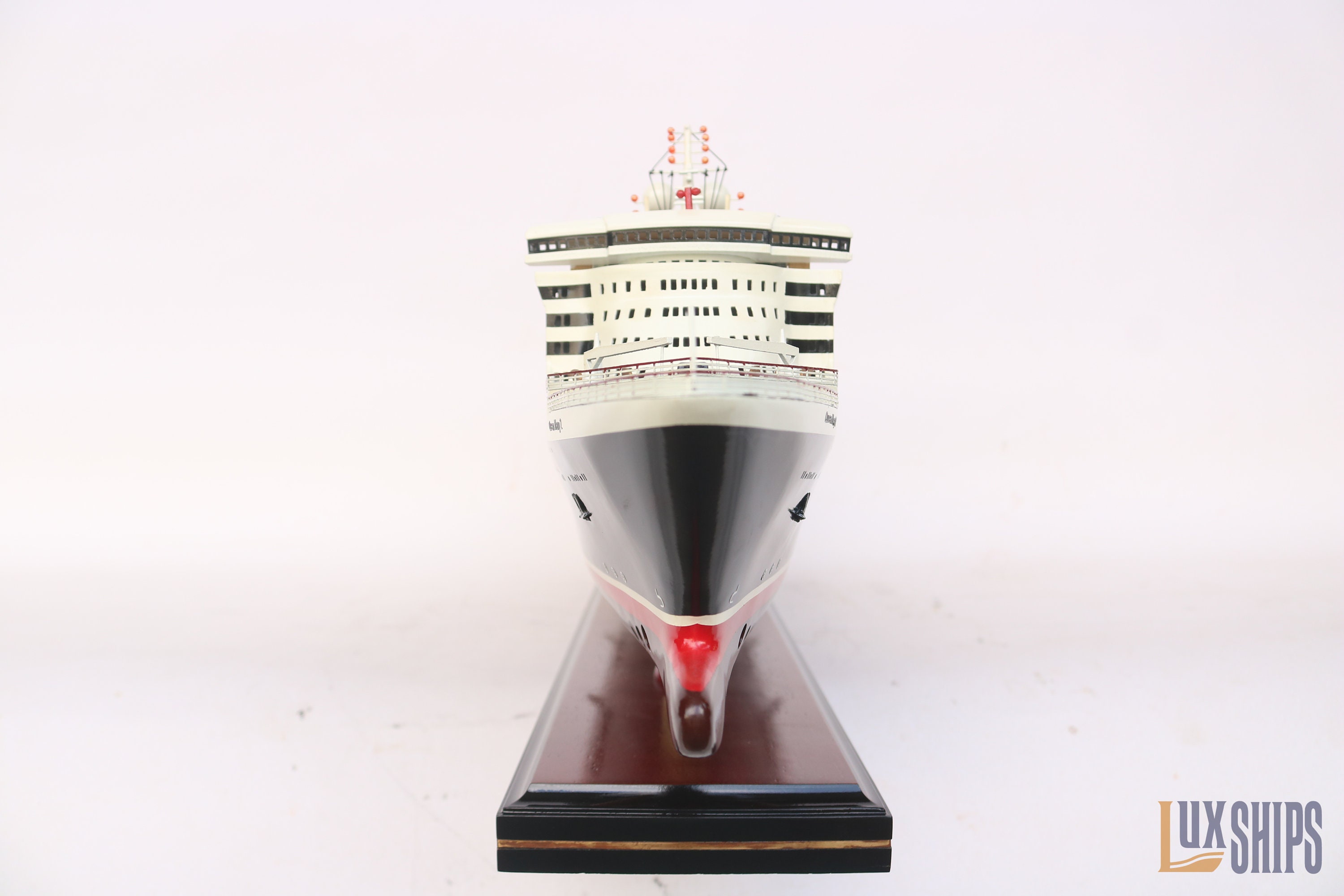 RMS Queen Mary 2 Ship Model 86cm RMS Queen Mary 2 Wooden Ship Model ...
