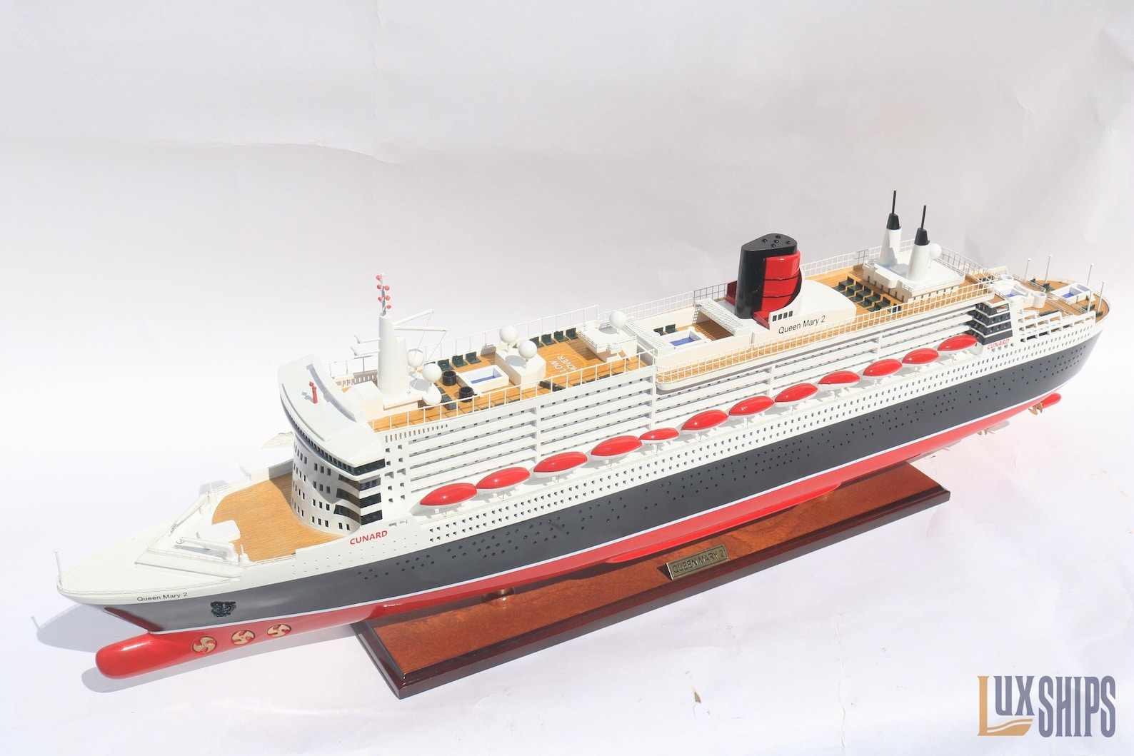 RMS Queen Mary 2 Ship Model 102cm (40") - Wooden Ship Model is for Sale ...