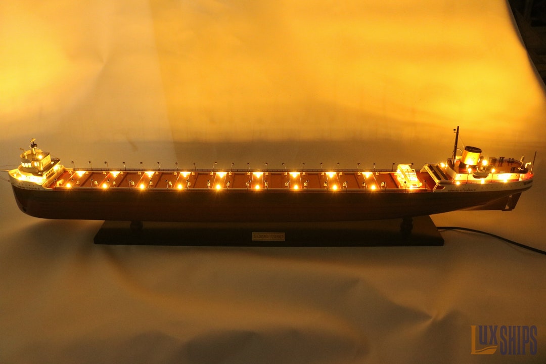 SS Edmund Fitzgerald Ship Model 41 SS Edmund Fitzgerald Model Ship With ...