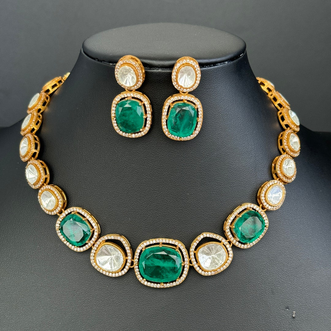 Green Victorian Doublet Uncut Kundan Necklace/kundan Choker/bollywood ...