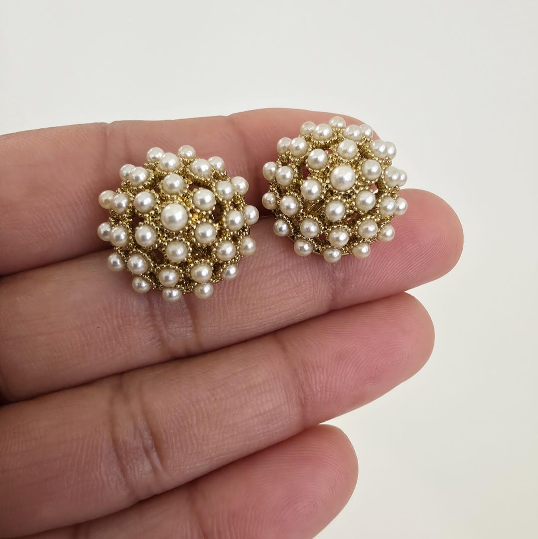 Small Traditional Studs/pearl Stud Earrings/indian Studs/indian Jewelry ...