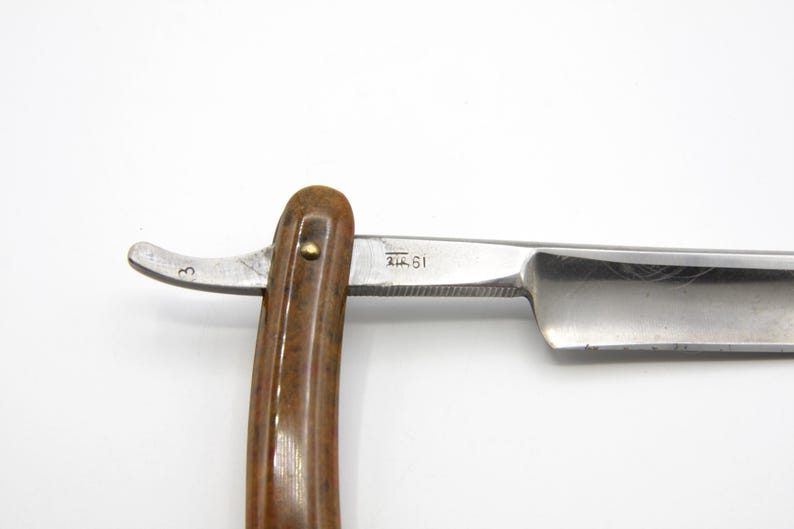 Straight Razor TRUD VACHA 1961 Vintage in Brown Box oka Soviet Barber ...