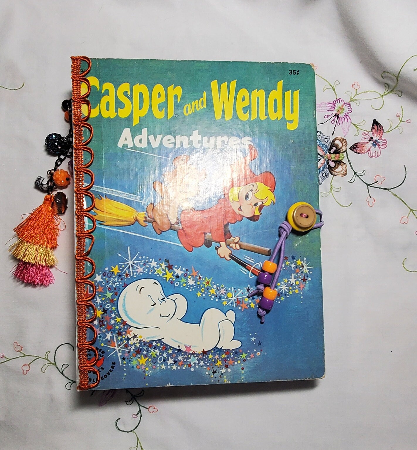Vintage Wonder Books Halloween Junk Journal Casper and Wendy's ...