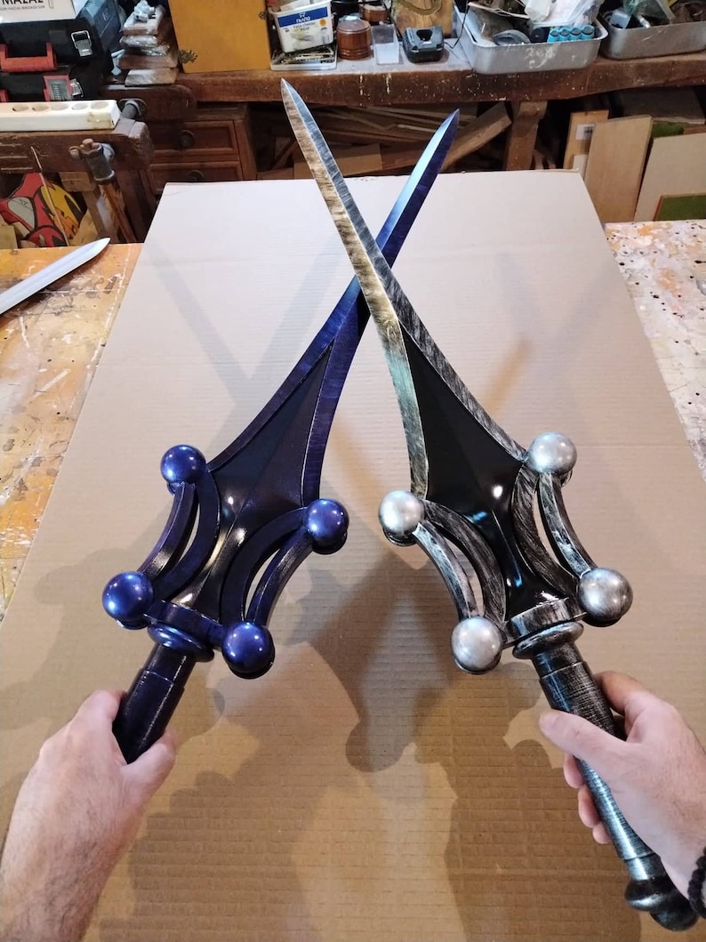 Skeletor Power Sword Replica: He-man Masters of the Universe Cosplay ...