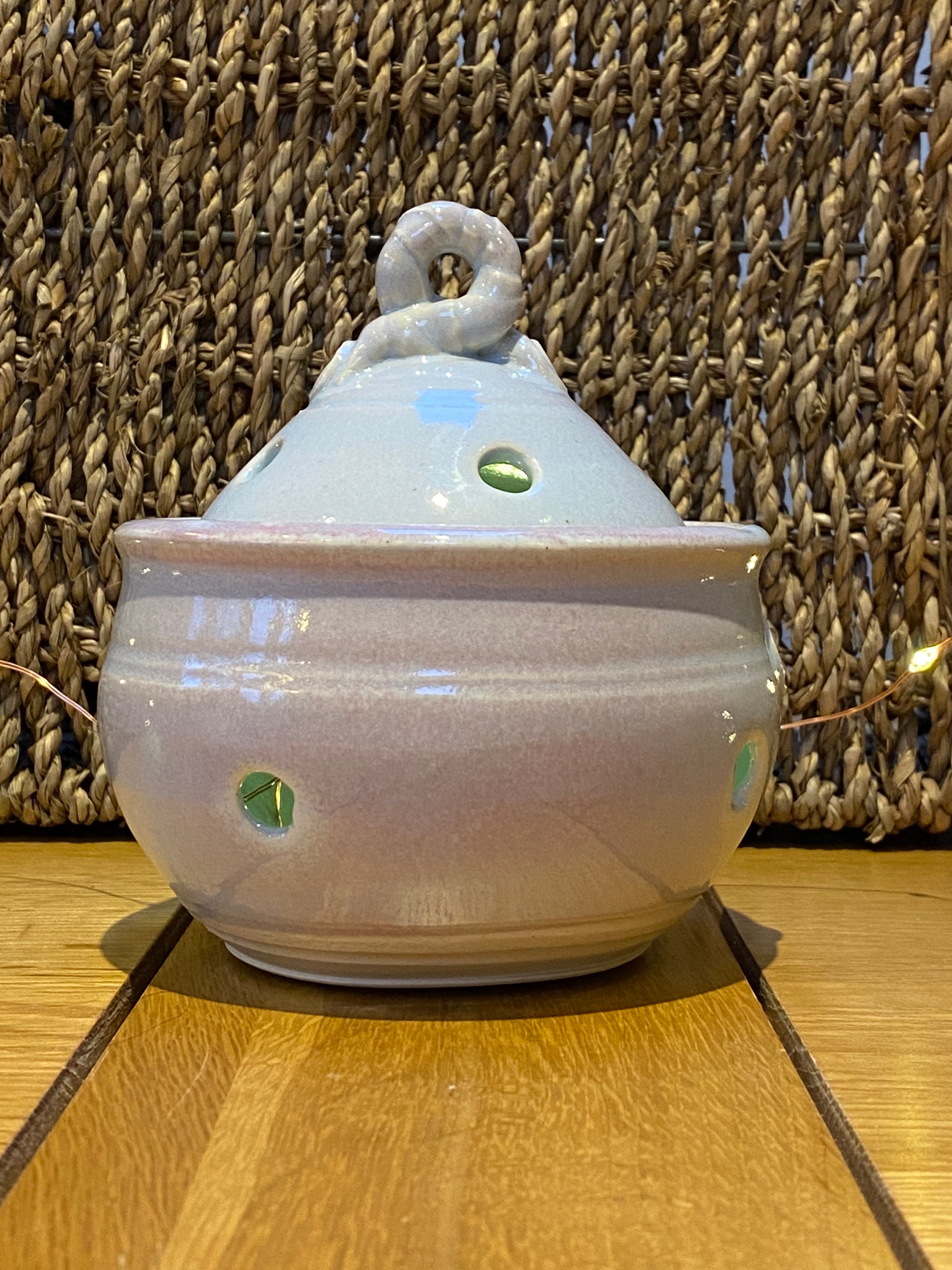 Garlic Pot/ Pot Pourri - Etsy UK