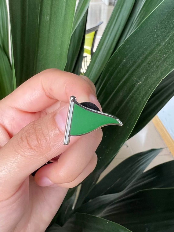 Green Flag Enamel Pin - Etsy