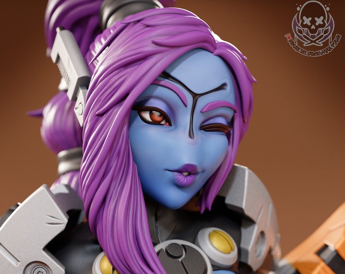 Alien Commander Pin up Statue & Miniature | Jigglystix Pin-up Factory ...