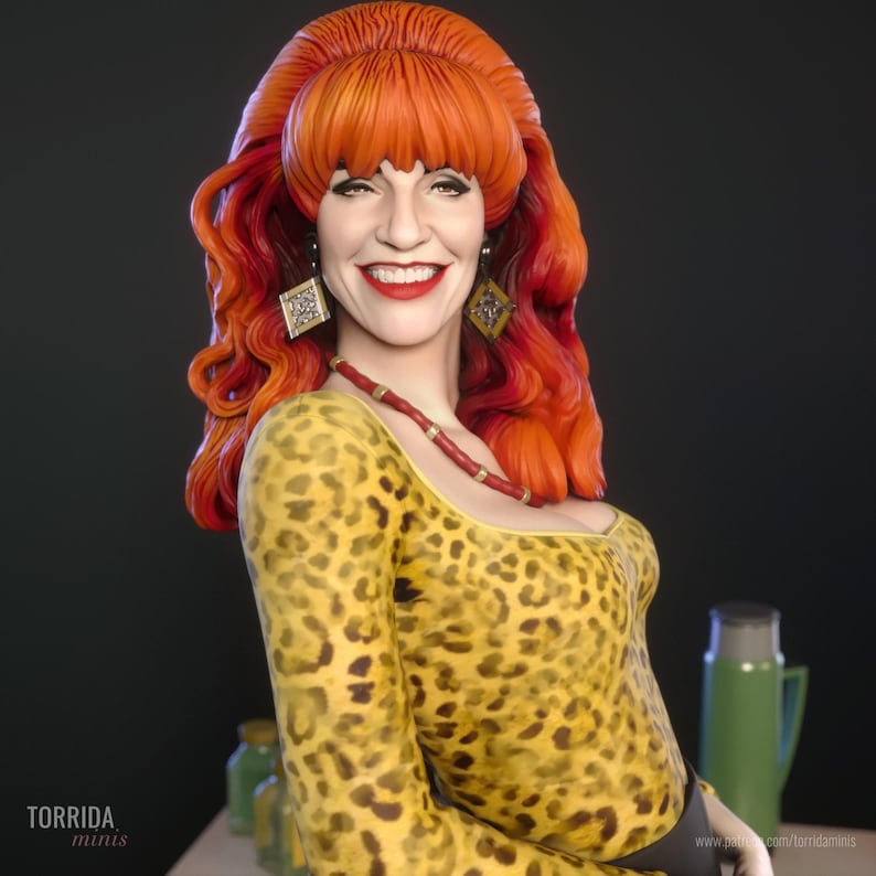 Sitcom Housewife Pin up Statue & Miniature | UNPAINTED | Torrida Minis ...