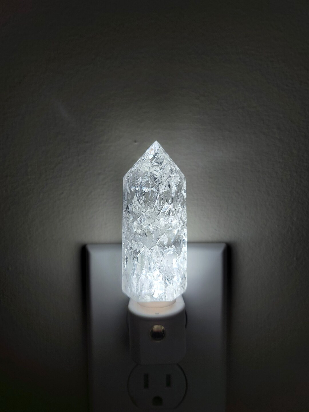 Crackle Quartz Crystal Tower LED Night Light With Light Sensor ...