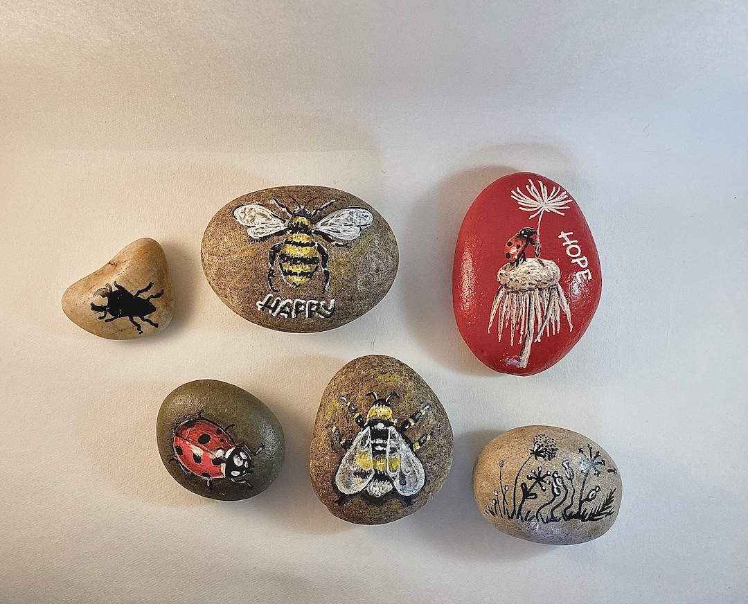 Insect Pebbles/ Bee Pebble/ Bee Happy/ Lady Bird Pebble/ - Etsy