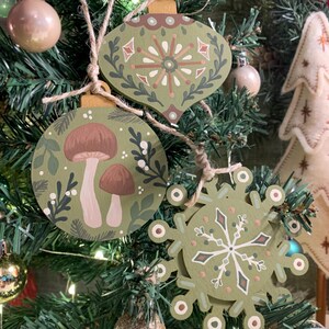3-pack of Nostalgic Holiday Mushroom and Snowflake Hand-painted Wood ...