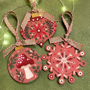 3-pack of Nostalgic Holiday Mushroom and Snowflake Hand-painted Wood ...