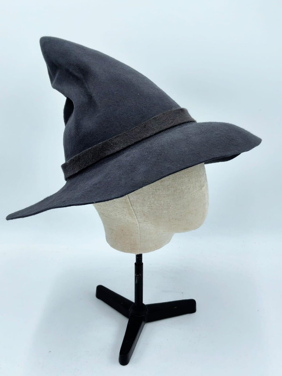 Grey Wizard Hat – “the Grey Mage” – Gandalf Style Felt Wizard Hat ...