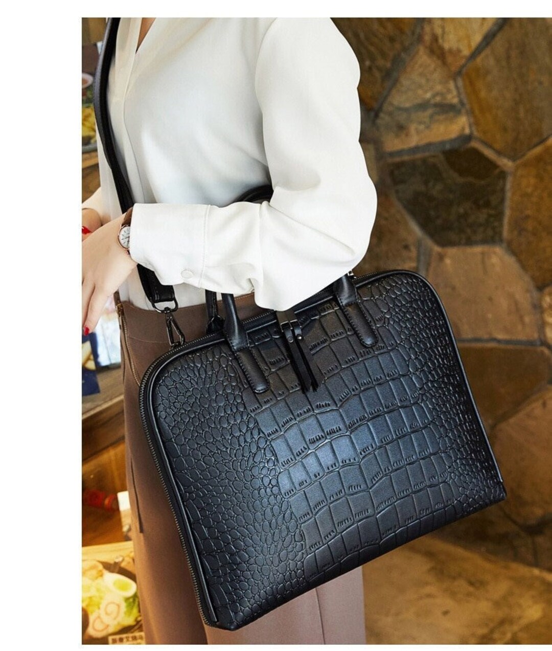 Stylish & Professional Women's Leather Laptop Tote Durable Multi ...