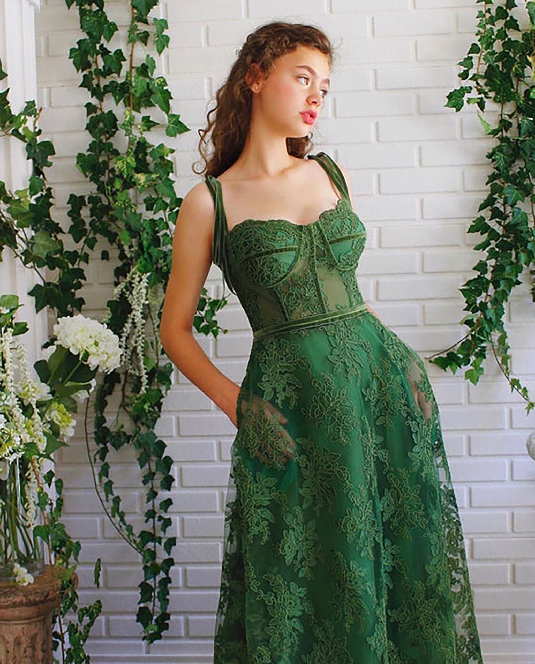 Green Lace Prom Dresses