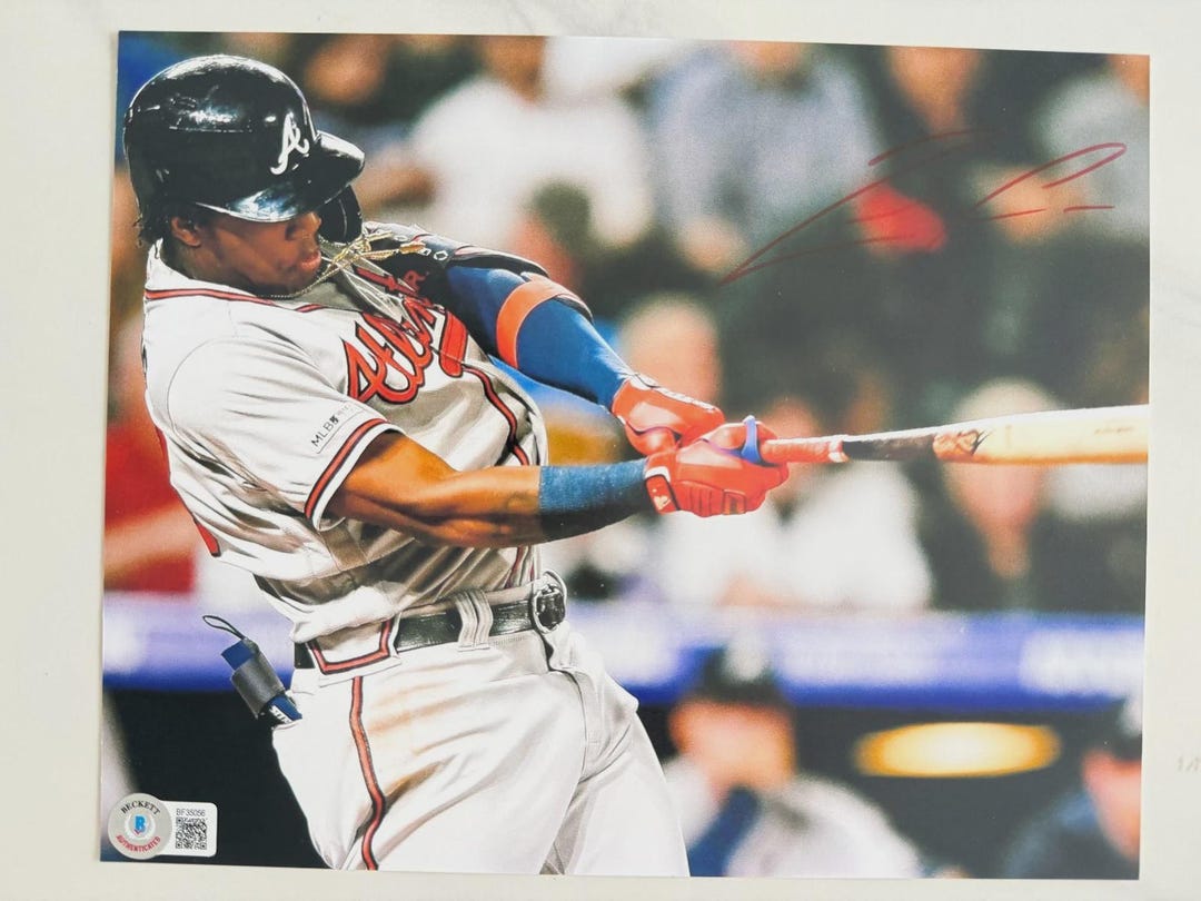 Ronald Acuna Jr Signed Autographed 8x10 Photo Atlanta Braves Beckett ...