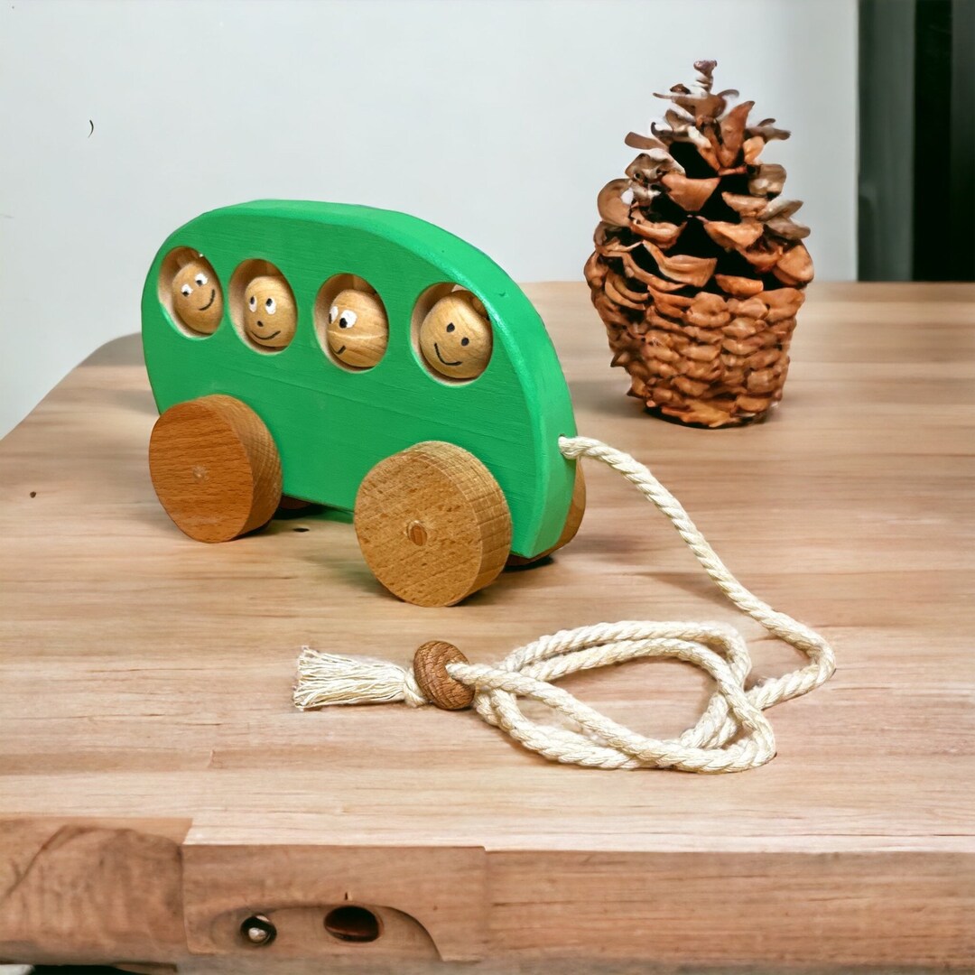 Wooden Bus Pull Toy for Little Kids - Toddler Learning Toy and Walk ...