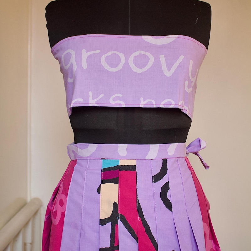Groovy Chick - Etsy UK