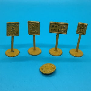 Vintage Tootsie Toy Metal Railroad Signs-5 Pieces - Etsy