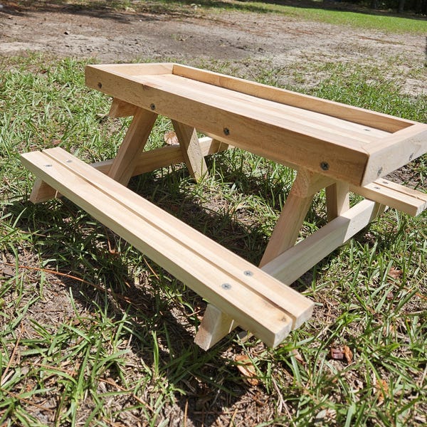 Chicknic Table - Etsy