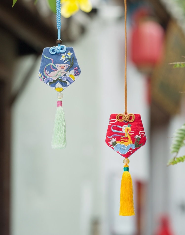 12 Zodiacs Animals Amulet Charm / Beginner DIY Emrboidery Kit ...